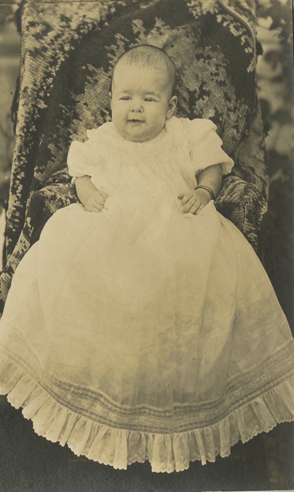 Ghosts in the Photos: Revealing What Is Hidden - Roberts Library